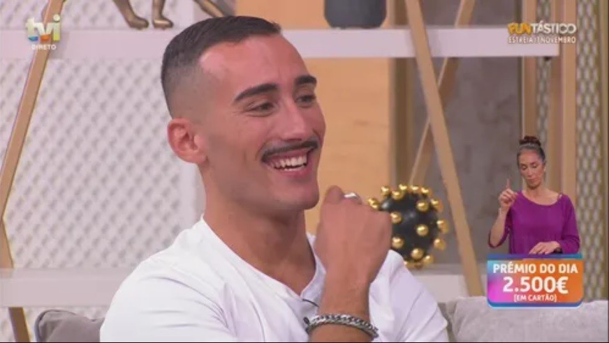 Afonso ‘quebra silêncio’ sobre polémica de ligação a grupos nazis ...